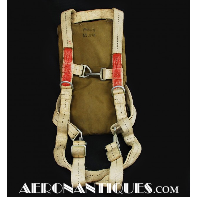 an6513;parachute;qac parachute;bomber parachute;wwii us parachute;chest ...