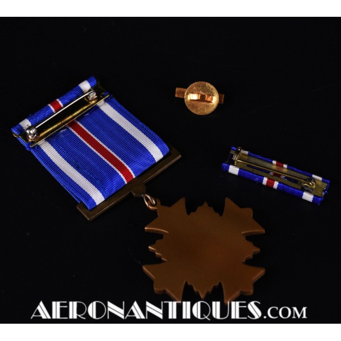 WWII us medal;dfc;distinguished flying cross;