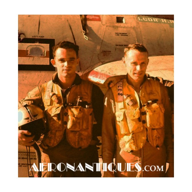 usn pilot mae west;korean war us navy pilot life vest;usn life preserver;