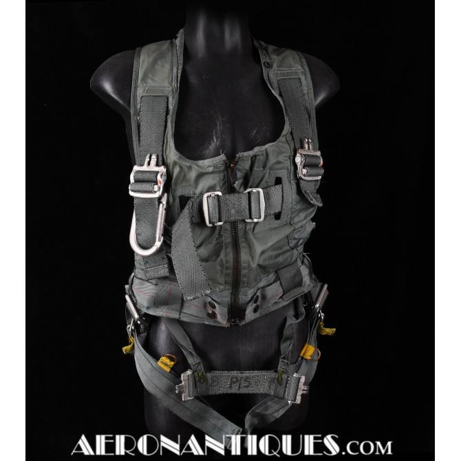 Parachutes & Harnesses