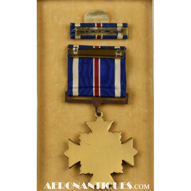 WWII us medal;dfc;distinguished flying cross;