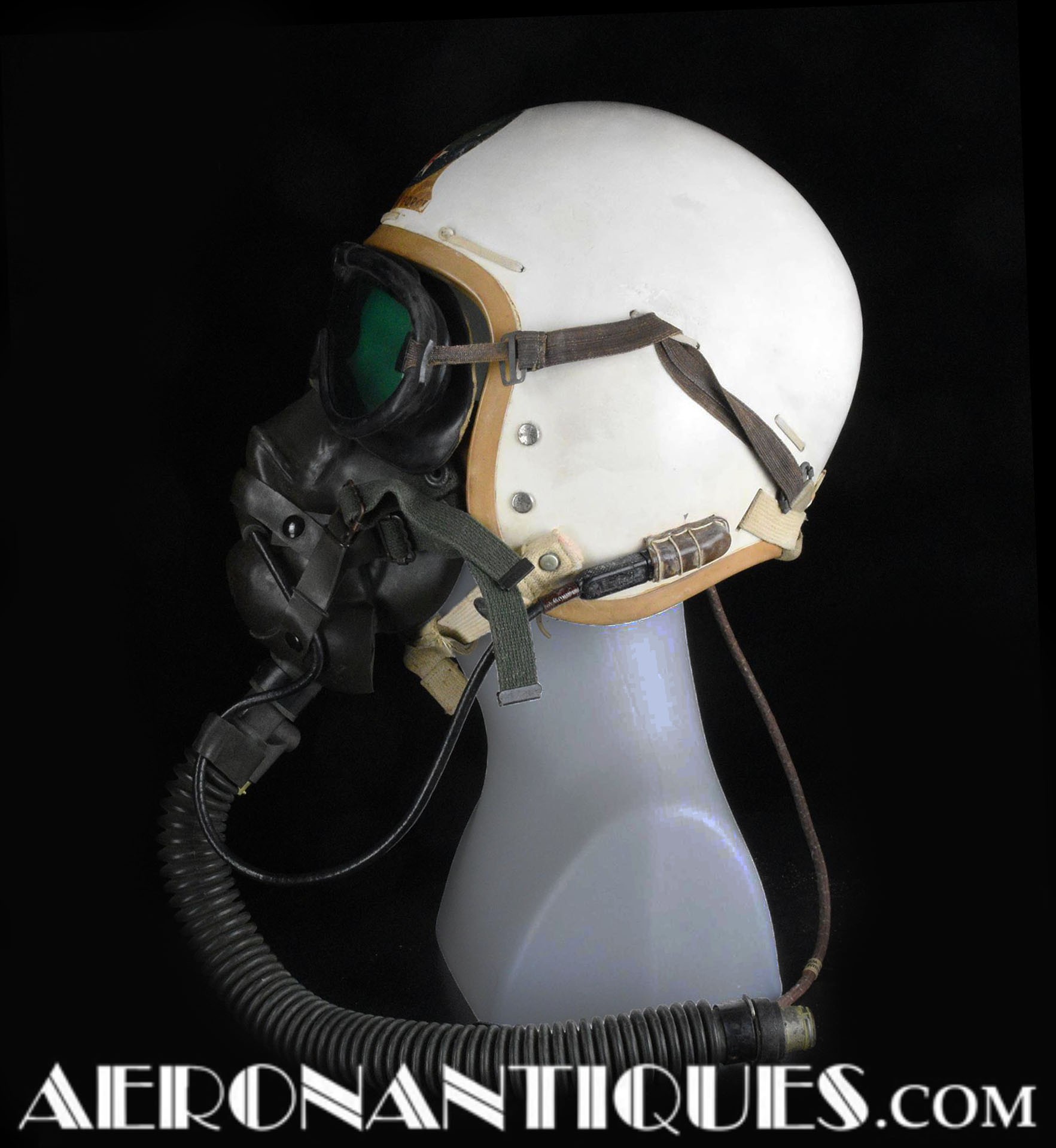 helmet;flight helmet;flying helmet;jet pilot helmet