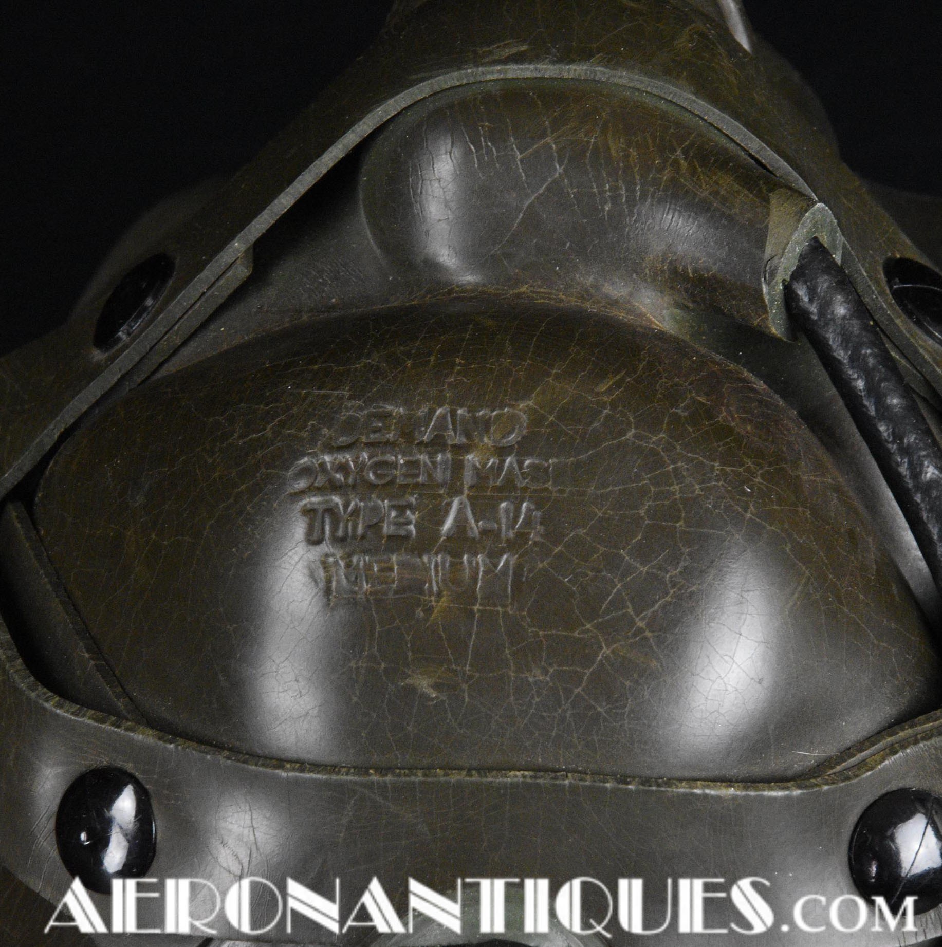 helmet;flight helmet;flying helmet;jet pilot helmet