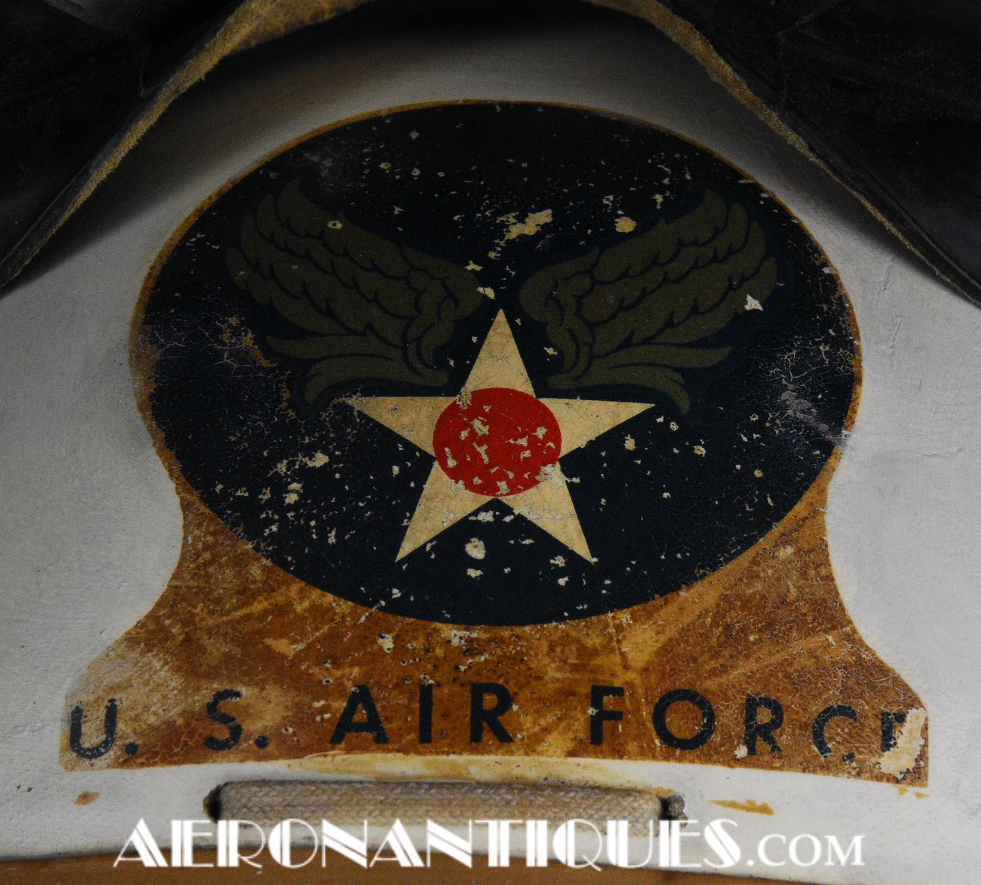 helmet;flight helmet;flying helmet;jet pilot helmet