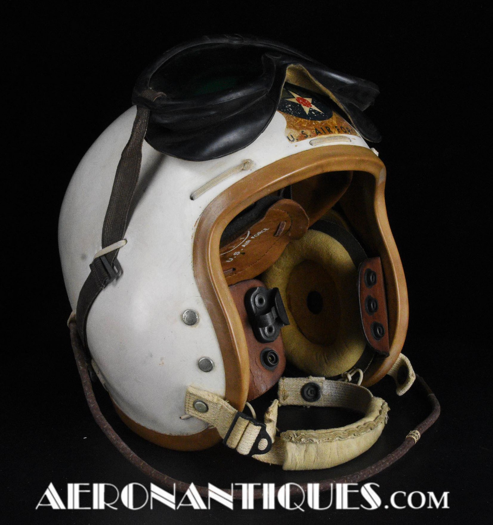 helmet;flight helmet;flying helmet;jet pilot helmet
